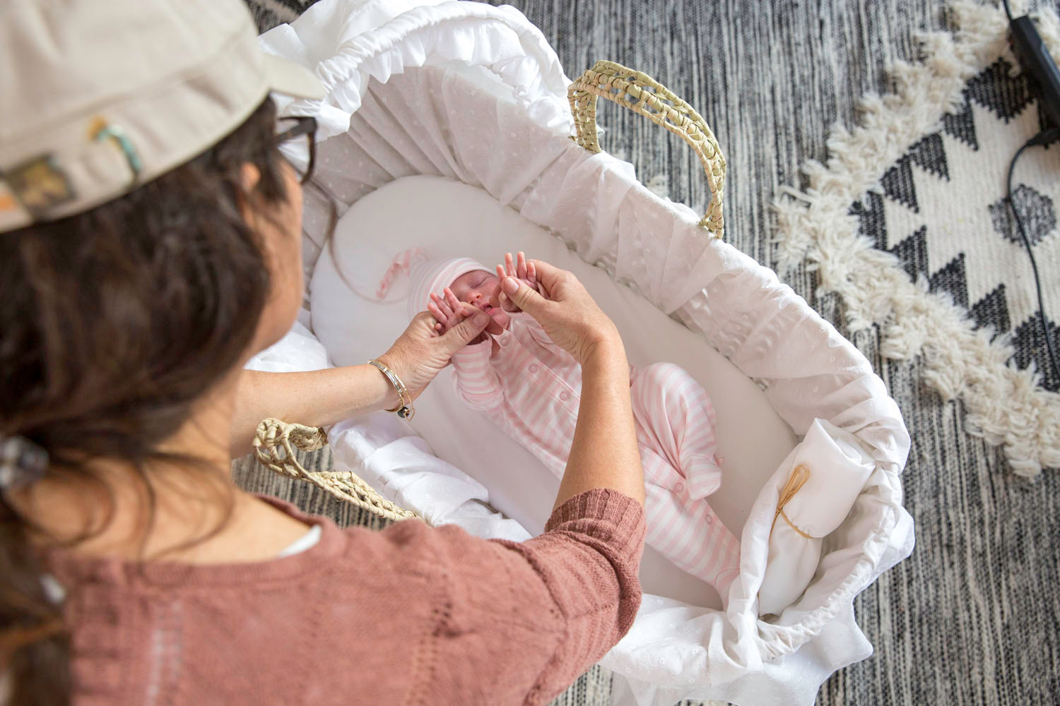 Cozy Baby Happy Mommy - Baby Moses Basket
